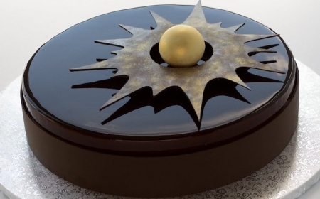 60 stunning mirror glaze cake ideas + recipe for the glassy mixture