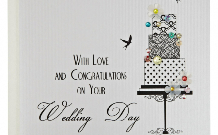 What to write in a wedding card – 50 ideas and suggestions