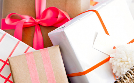 How to Wrap a Present in a Few Different, Spectacular Ways