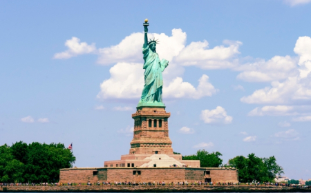 Top 5 iconic architectural landmarks to visit in the USA