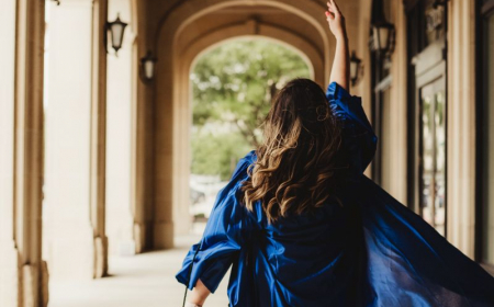 Cute high school graduation outfit ideas for 2022