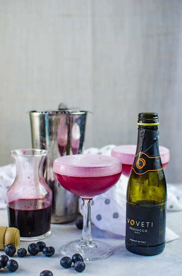 15 Prosecco cocktails for a bubbly, festive mood - archziner.com