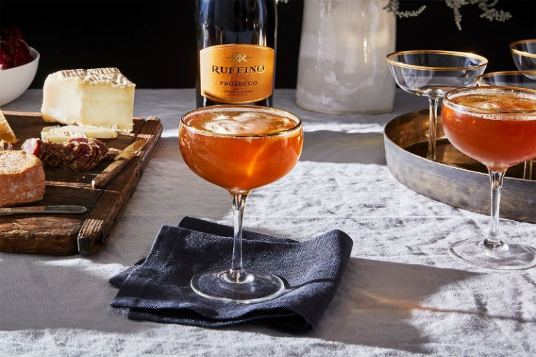 15 Prosecco cocktails for a bubbly, festive mood - archziner.com