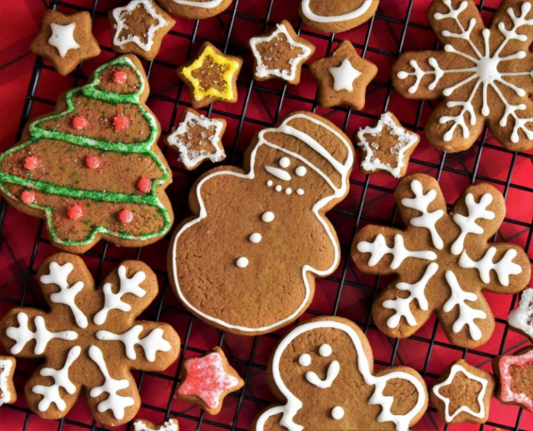 Gingerbread cookie decorating ideas just in time for Christmas
