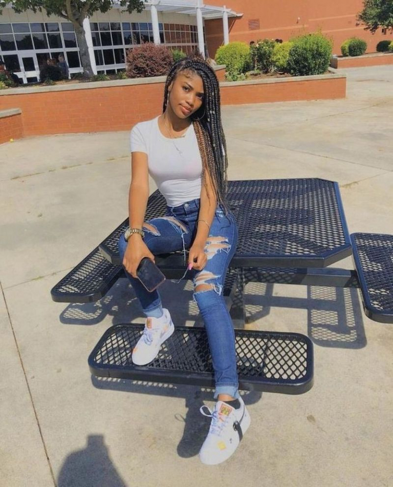 Make a statement with these high school cute baddie outfits to rock in 2022