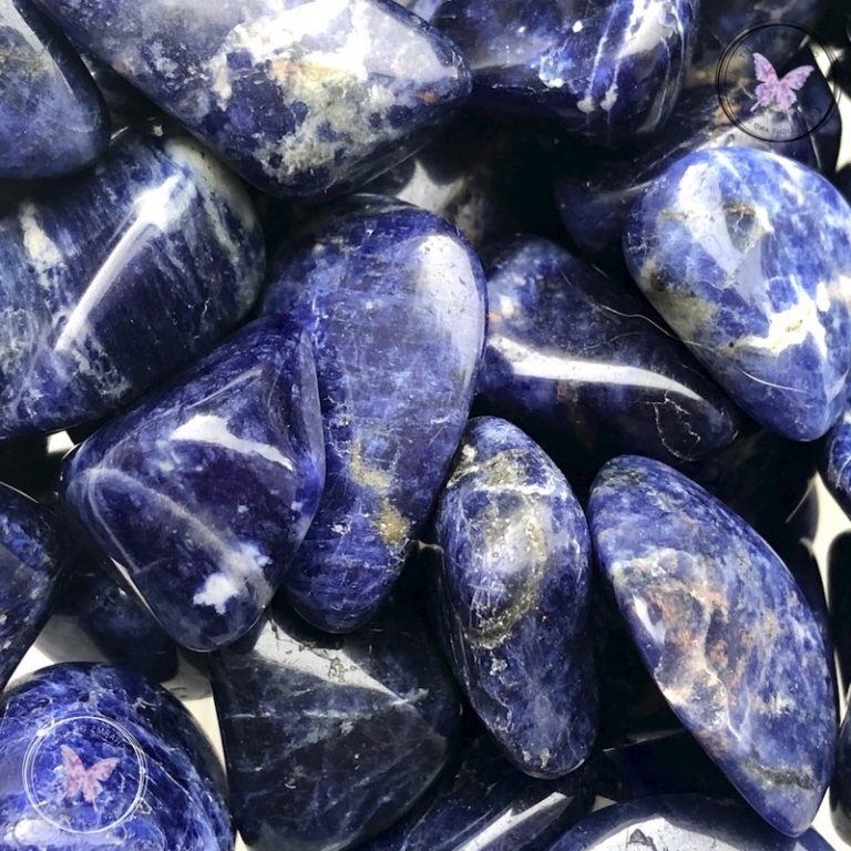 Gua Sha Guide: Which stone is best for you? - Archziner.com