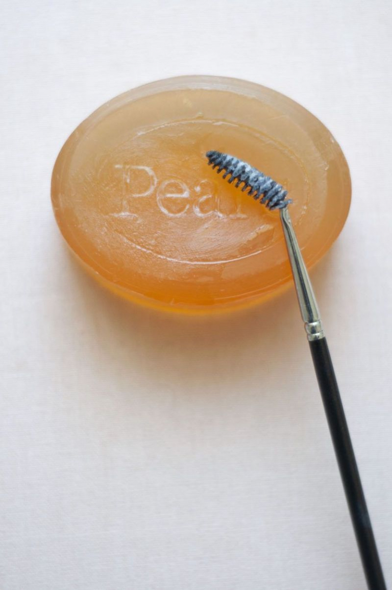 How to do Soap Brows: The Natural Eyebrow Trend – Archziner.com