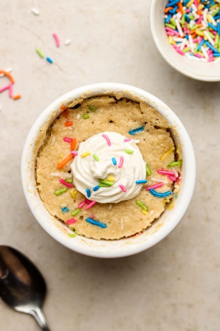 14+ Healthy Mug Cake Recipes: Vegan, Low-Calorie, Keto - Archziner.com