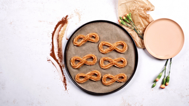 The Best Sweet Churros You Will Ever Make: 15-minute Recipe - Archziner