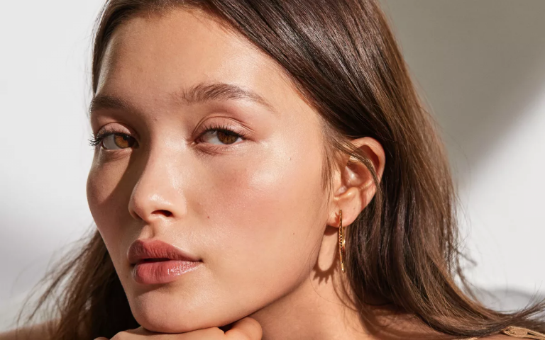How to be pretty naturally: 20 tips to enhance your inner beauty & radiance