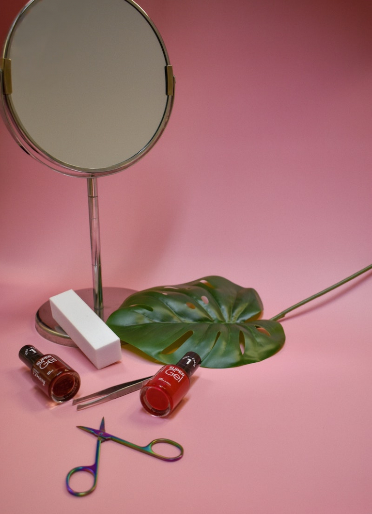 How to stop picking and biting your nails forever: 11 proven tips & tricks