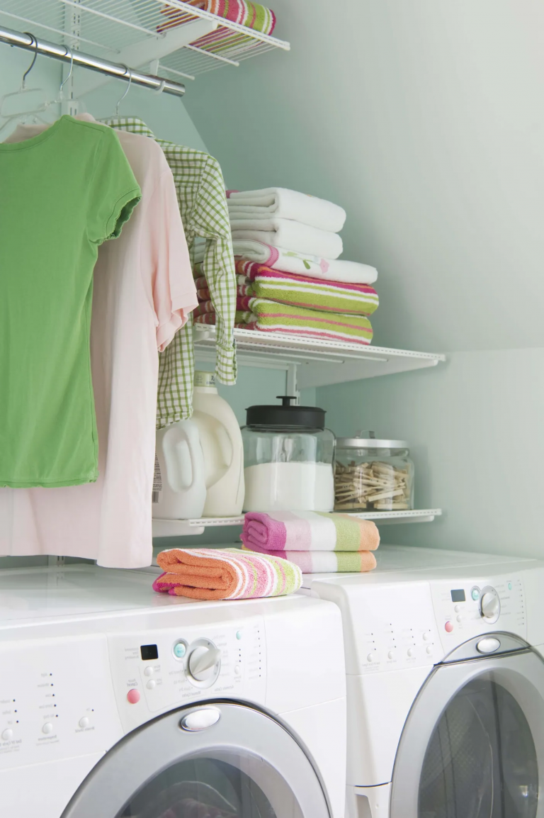 How to wash towels the RIGHT way: Useful Tips & Tricks