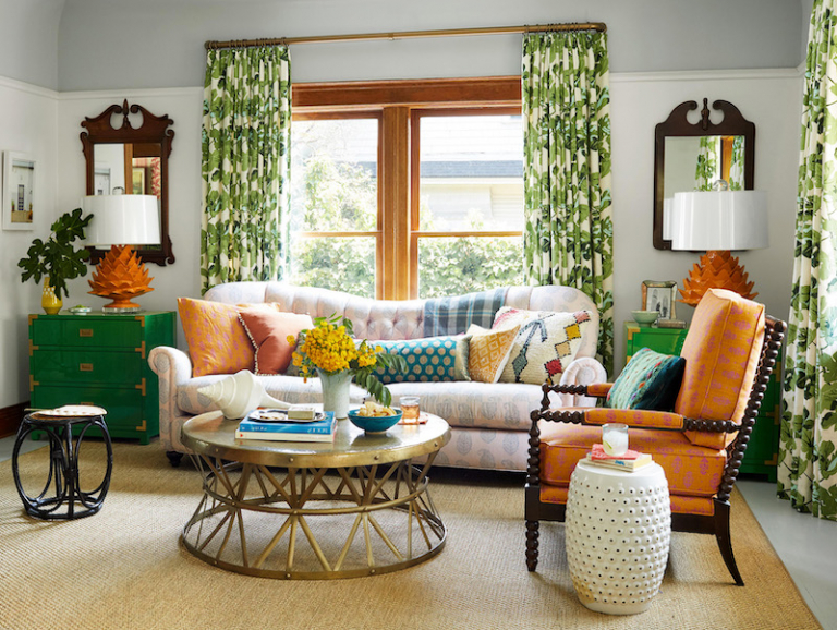 5 WORST Colors You Can Paint Your Living Room, According To Designers