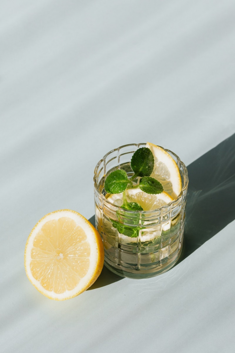 These 5 Fruity Alcohol-Free Cocktails are a Necessity for the Summer