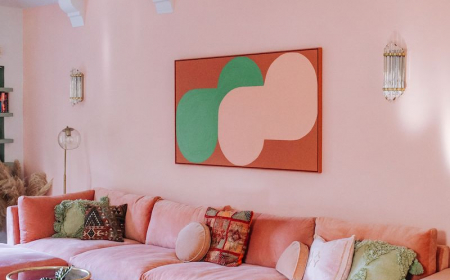 5 WORST Colors You Can Paint Your Living Room, According To Designers