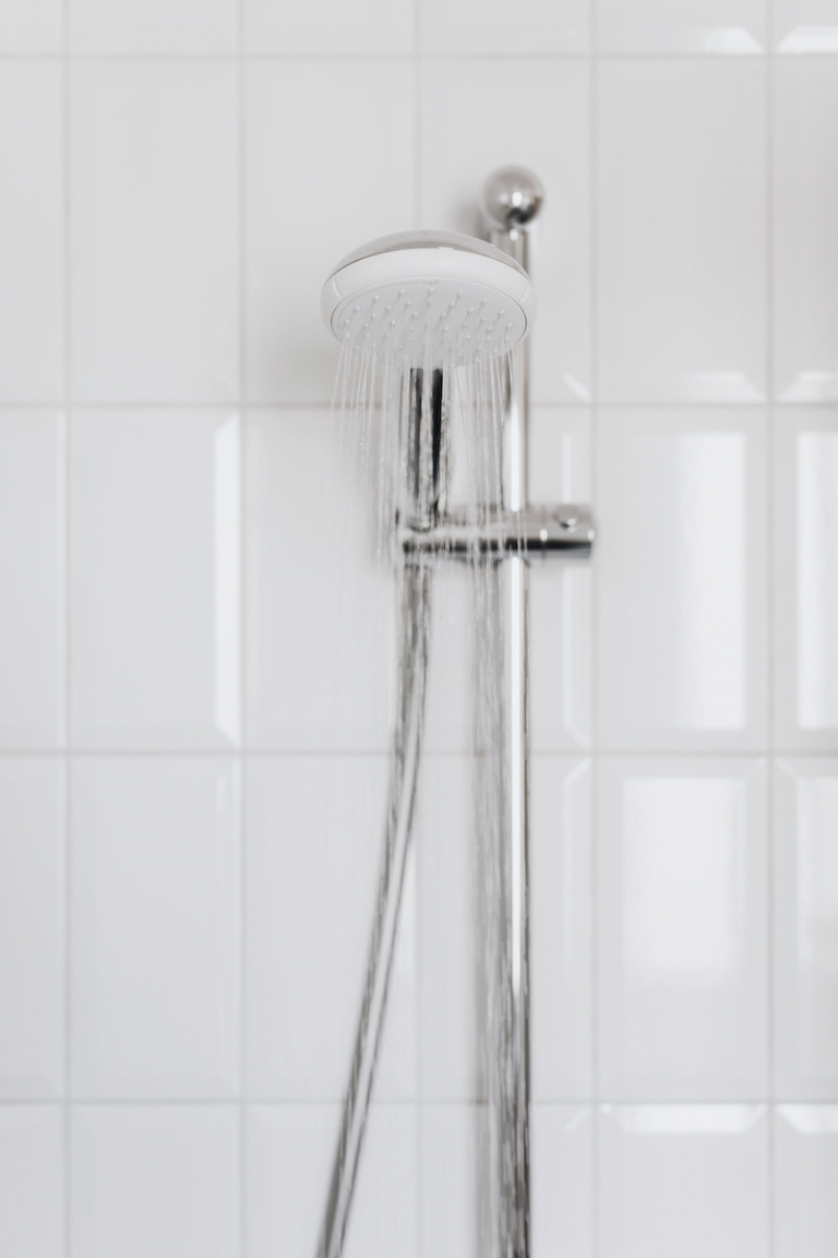 How To Clean A Shower The Right Way (Sparkling Results)