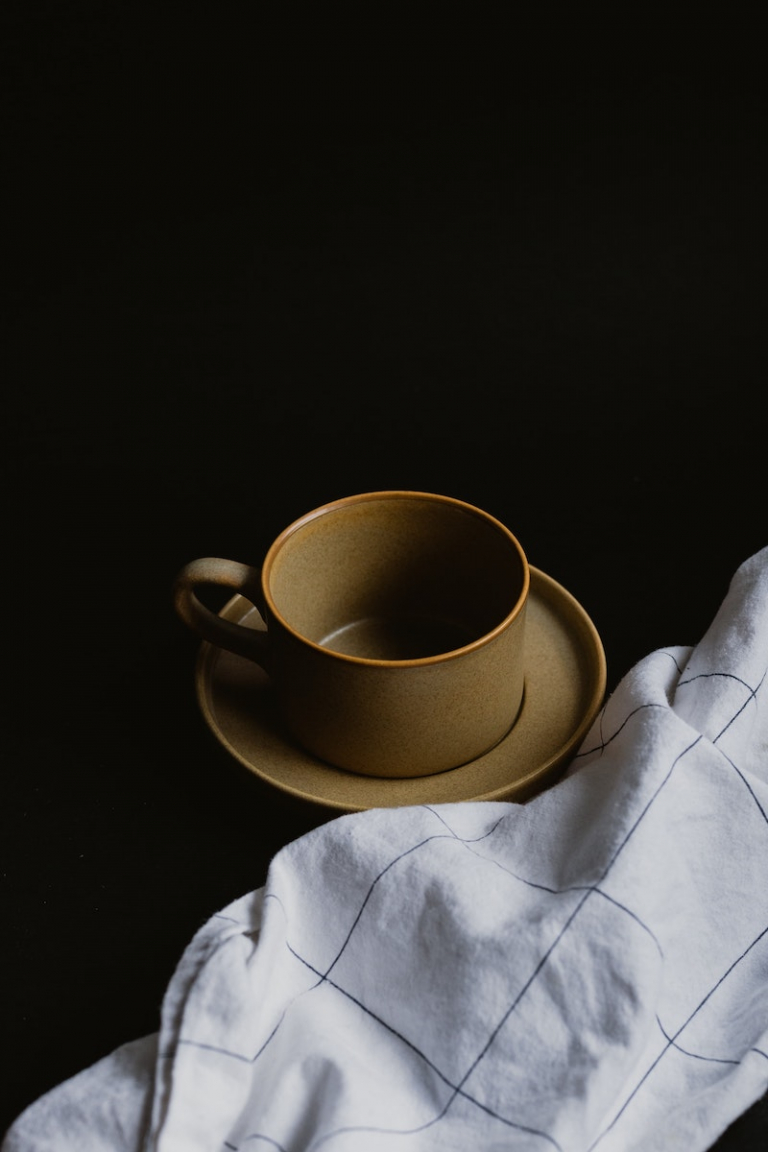 7 Things You Should Clean EVERY DAY and How To Do It