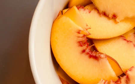 How to store peaches to keep them super juicy & full of flavor