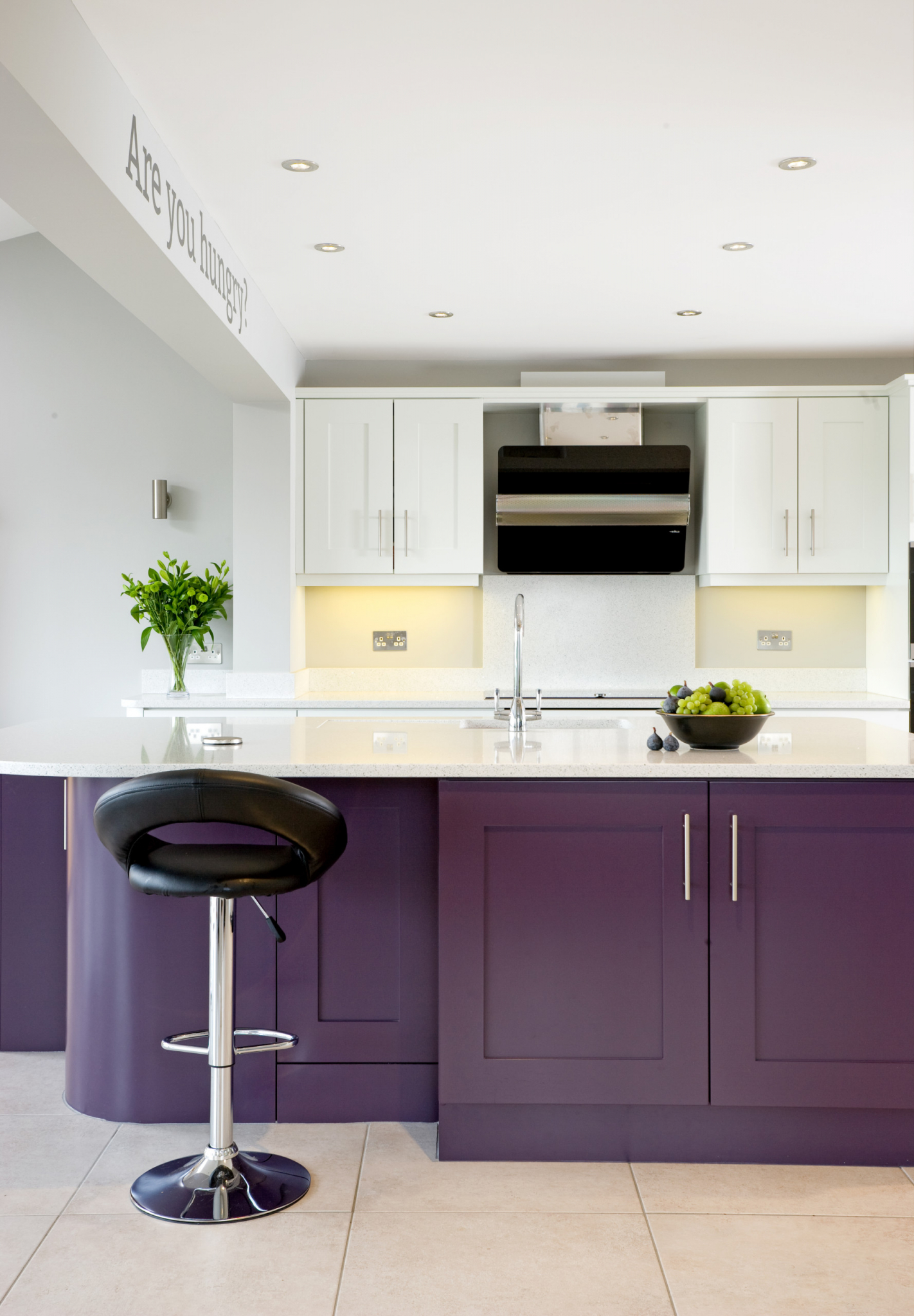 These are the 7 Trendiest Bold Colors to Paint your Kitchen, According ...