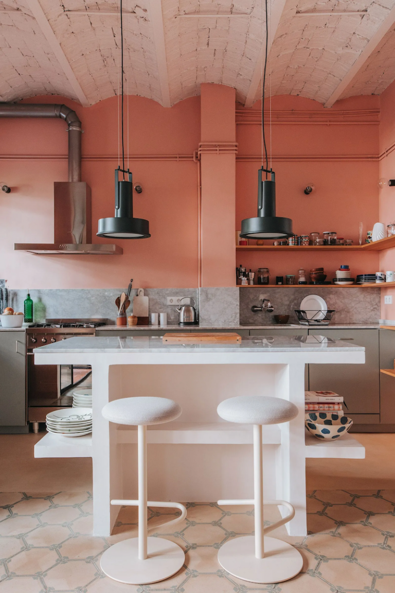 These are the 7 Trendiest Bold Colors to Paint your Kitchen, According ...
