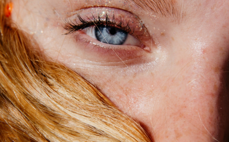 10 Foods & Drinks That Can Change the Color of Your Eyes
